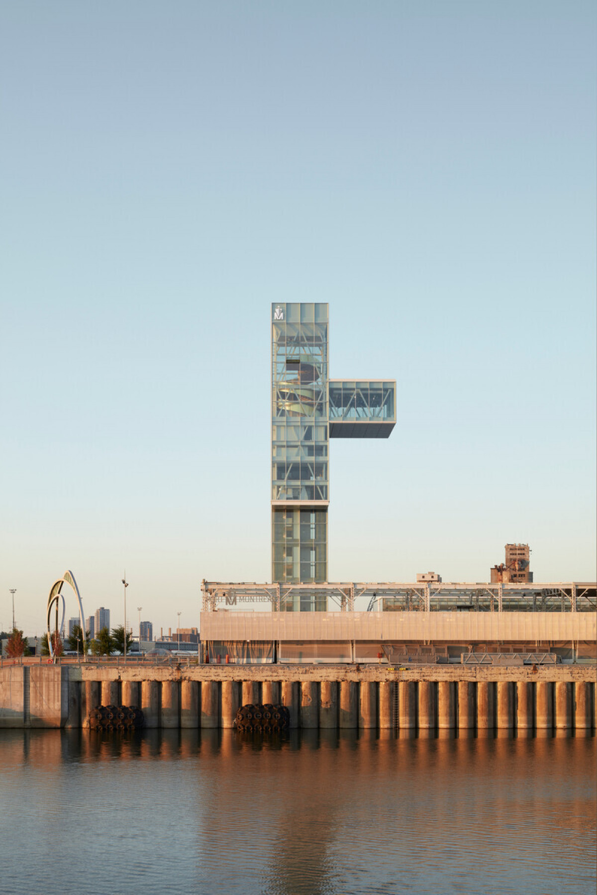 Port of Montréal Tower and Grand Quai | Design Dekko