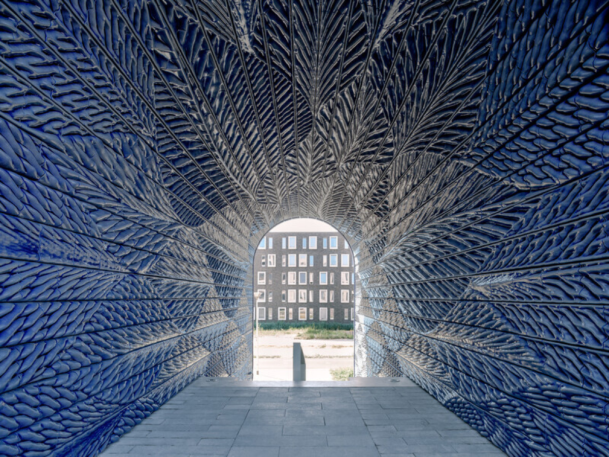 New Delft Blue in Delft, Netherlands by Studio RAP | Design Dekko
