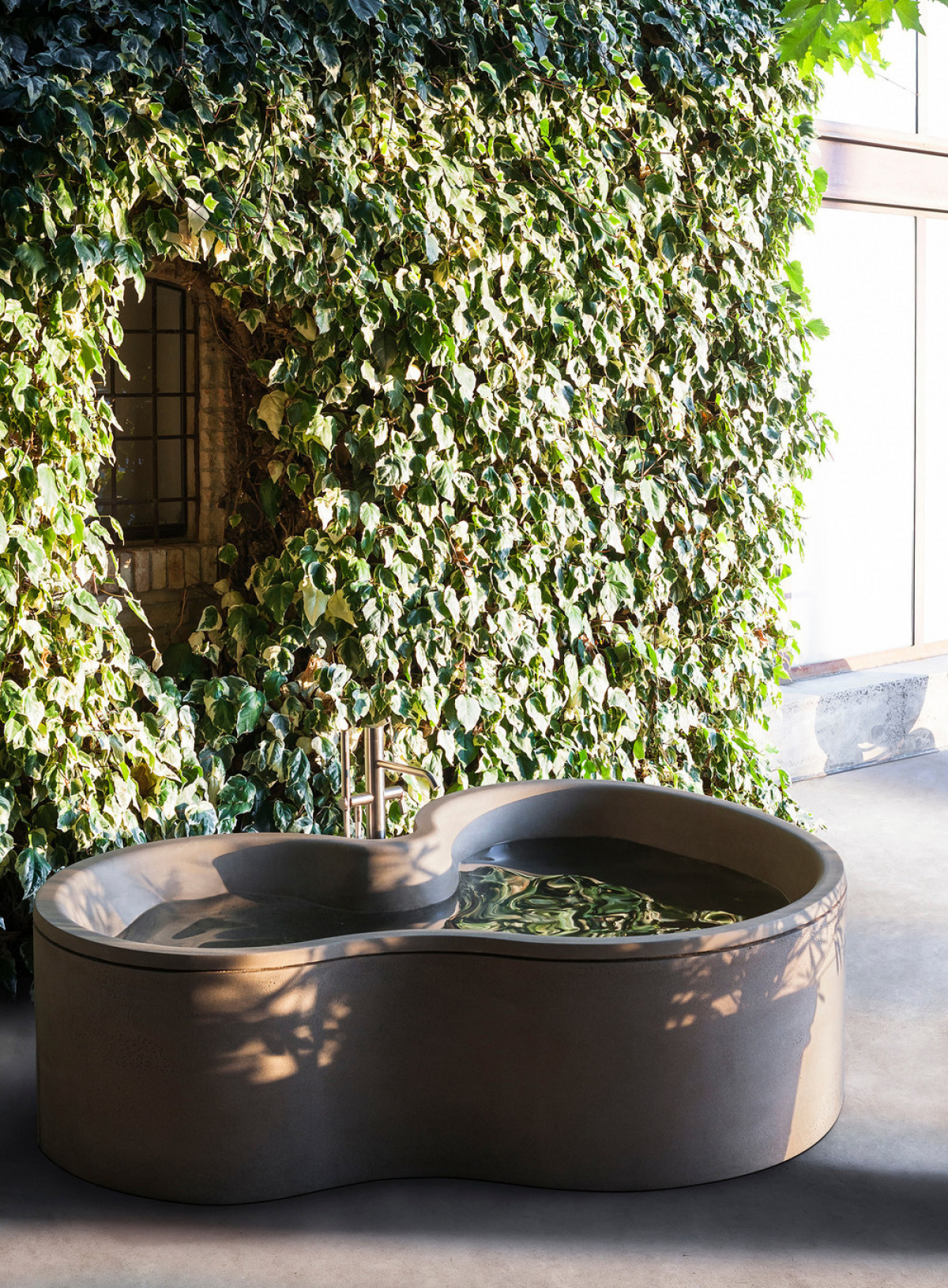 The Agape Outdoor Collection Milano, Italy | Design Dekko
