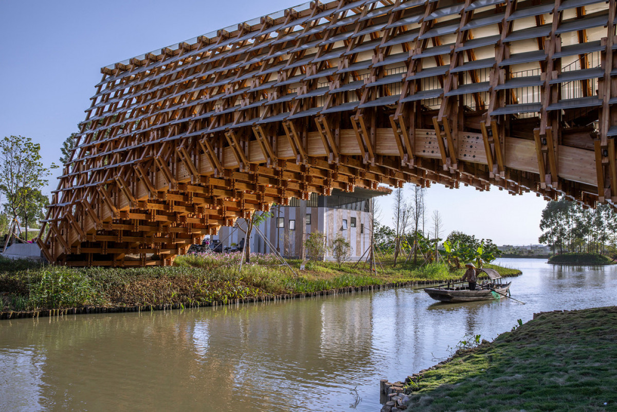 Timber Bridge in Gulou Waterfront Jiangmen, China LUO studio | Design Dekko