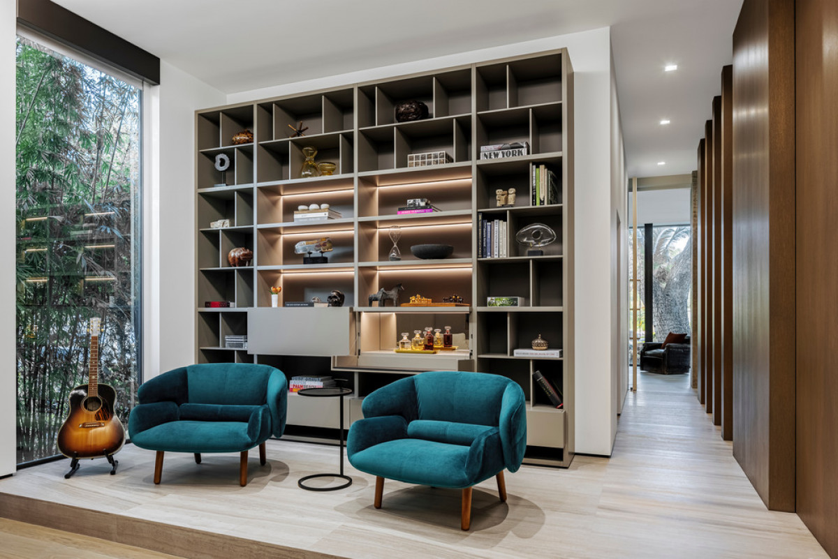 Strang Design realizes sustainable waterfront residence | Design Dekko