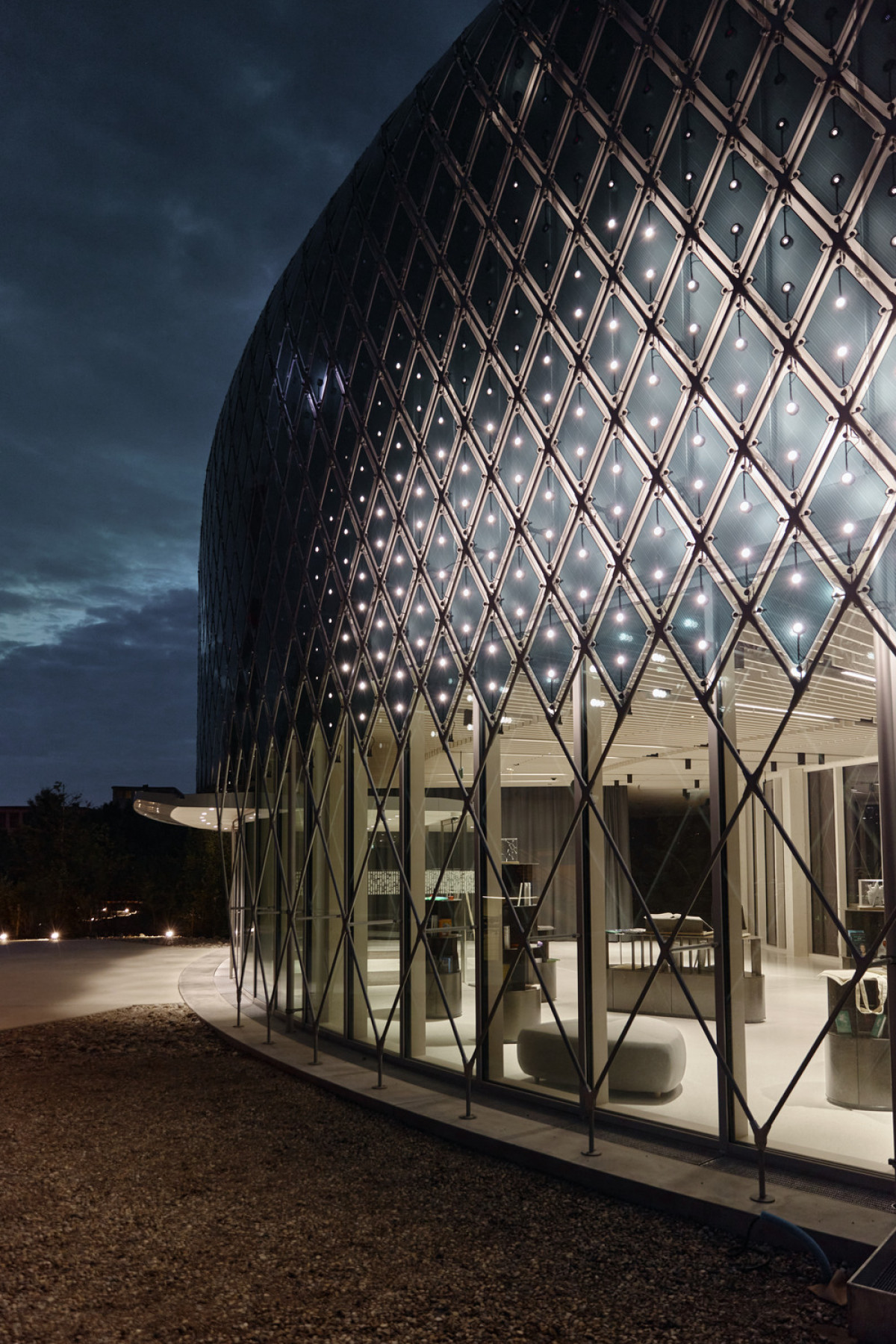 Novartis Pavillon Zero-Energy Media Façade | Design Dekko