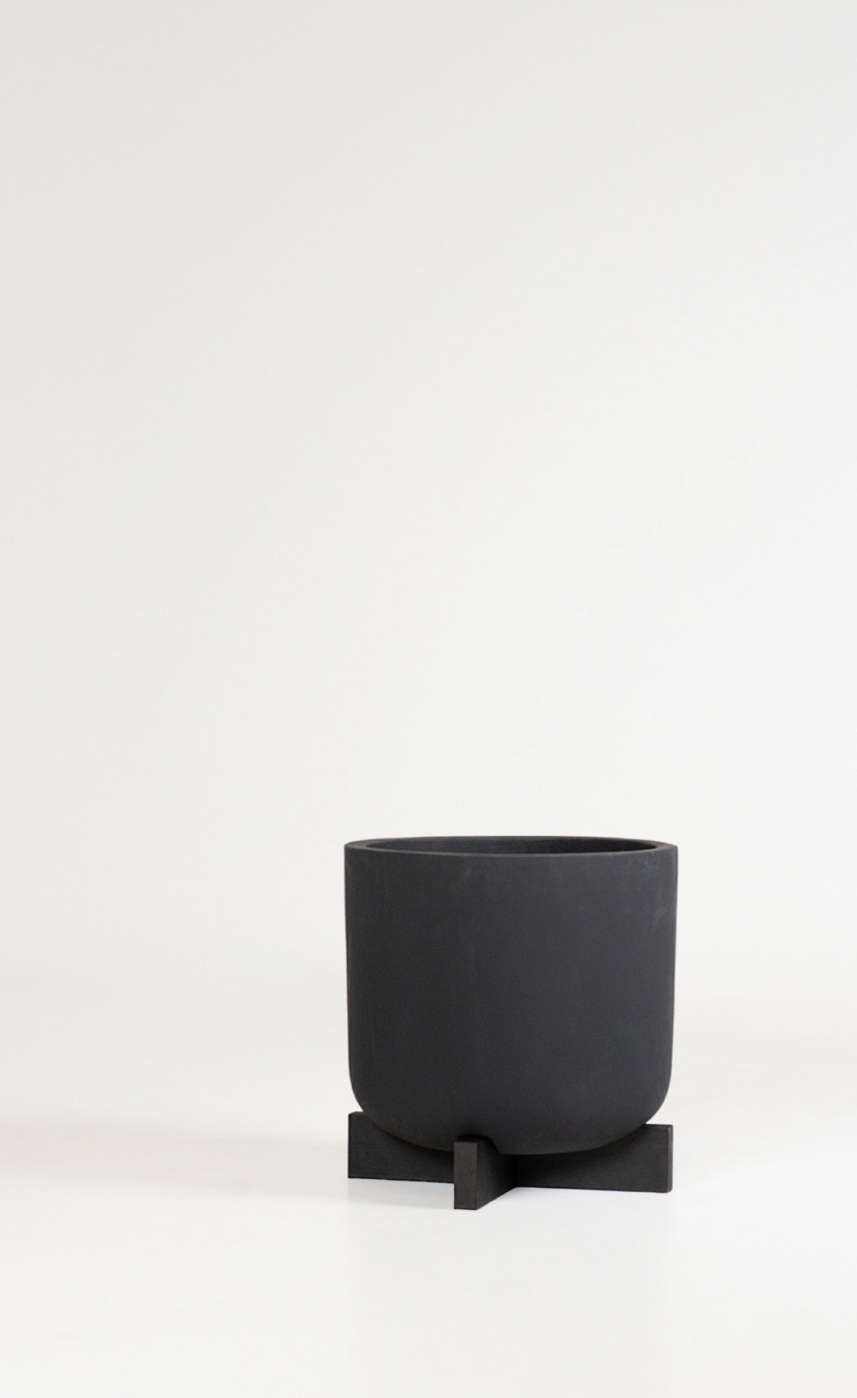 Introducing the Cruz Planter by Greenmood in Brussel, Belgium | Design ...