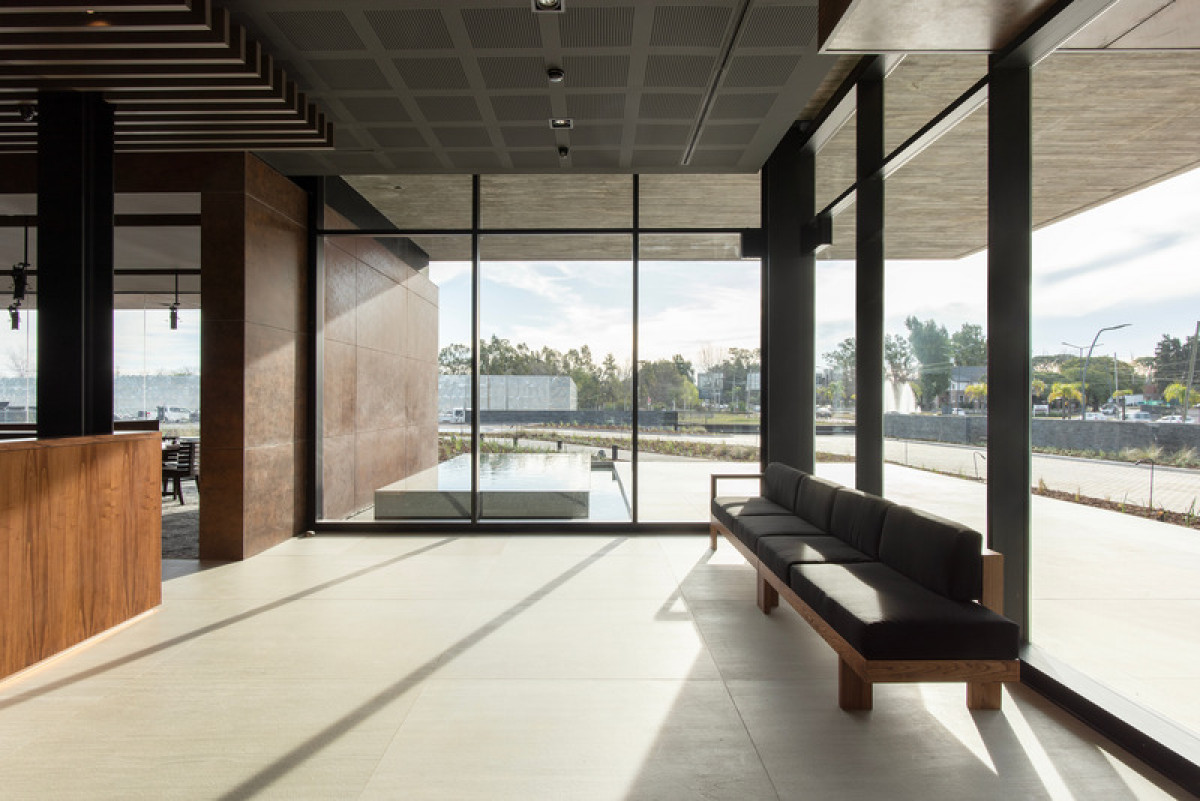 Carla Bechelli Arquitectos: Immersive restaurant design embraces nature | Design Dekko