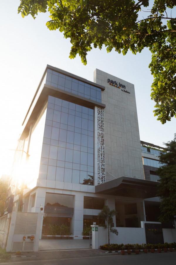 Park Inn By Radisson Surat | Design Dekko